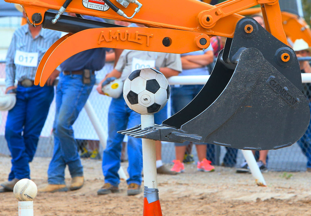 Contestants bring delicate touch to Backhoe Rodeo at Weber County Fair ...